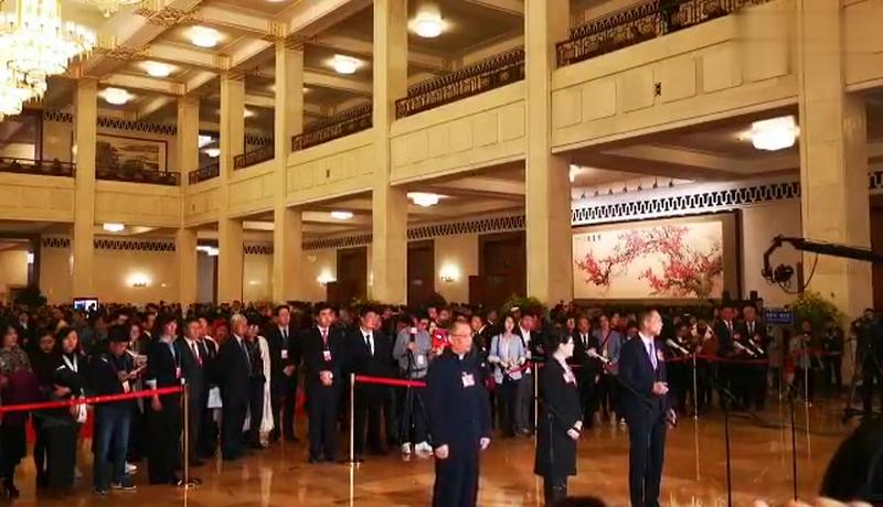 ...央广网北京3月3日消息(记者王明月)2019年全国两会继续开设“部长...