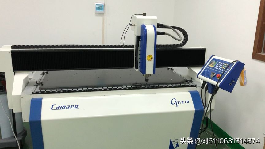 新买的CNC雕刻机开起来,操作轻松入门上手