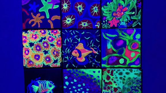 暑期特色课程 用创新材料上环保课 上出新高度! 小时候美术馆 |