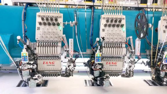 江苏高速6金+叠金8色珠片安装调试完毕准备生产中ߒ�专业特绣销售...