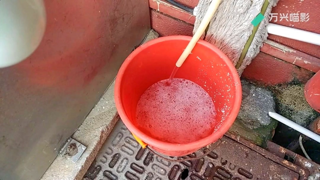 我在乡泉隔离酒店每日消毒工作