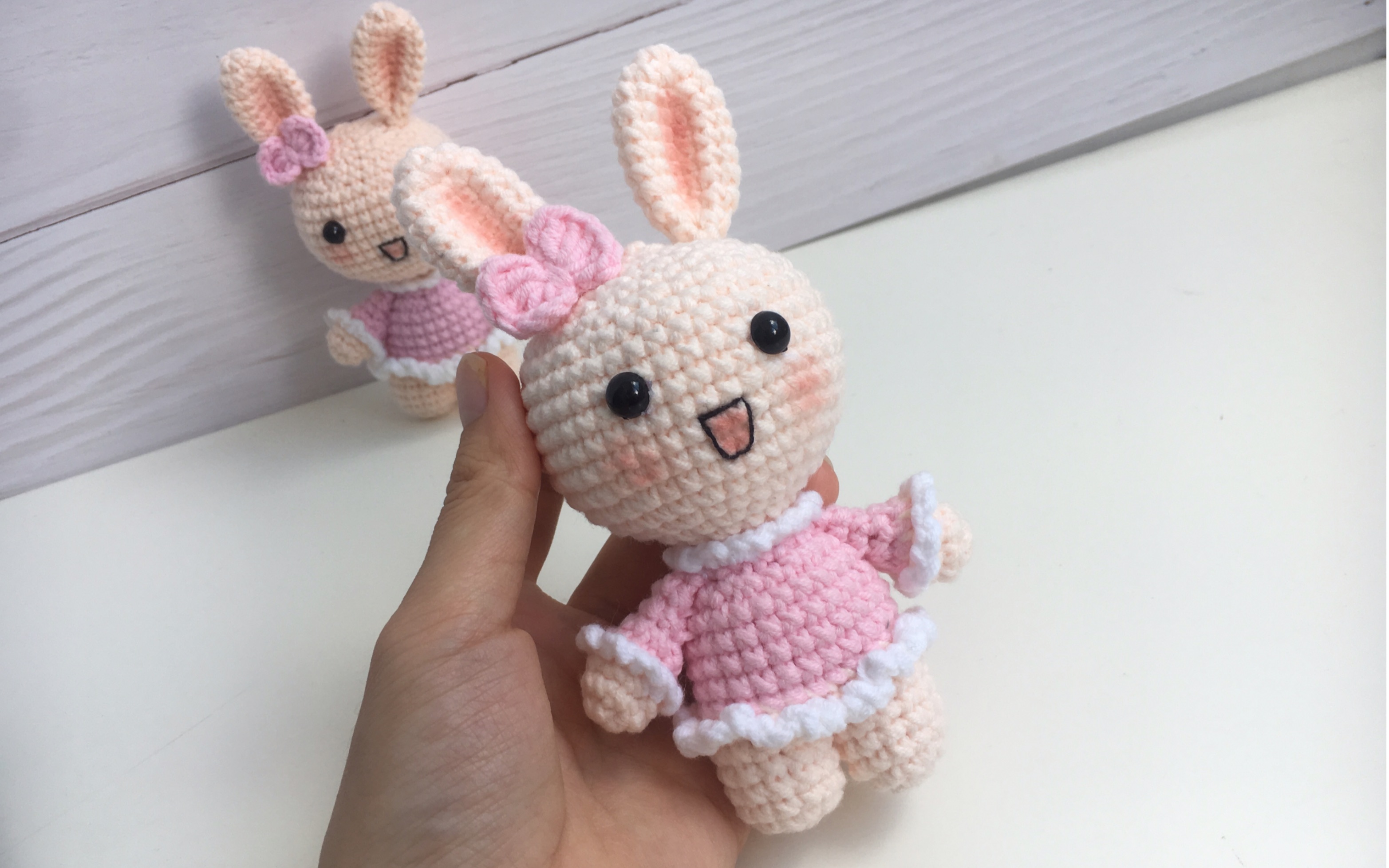 手工毛线钩针玩偶制作视频教程粉色小兔教程1