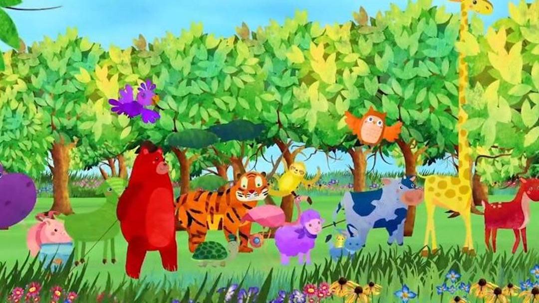 小动物在森林里散步