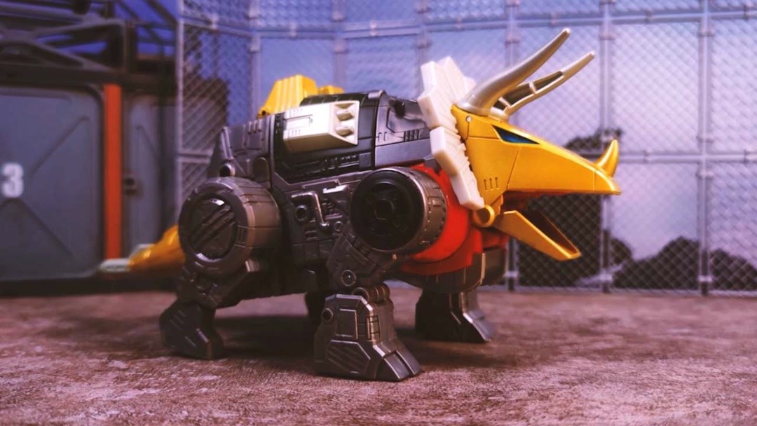 变形汽车动画 第21集 兽王机甲