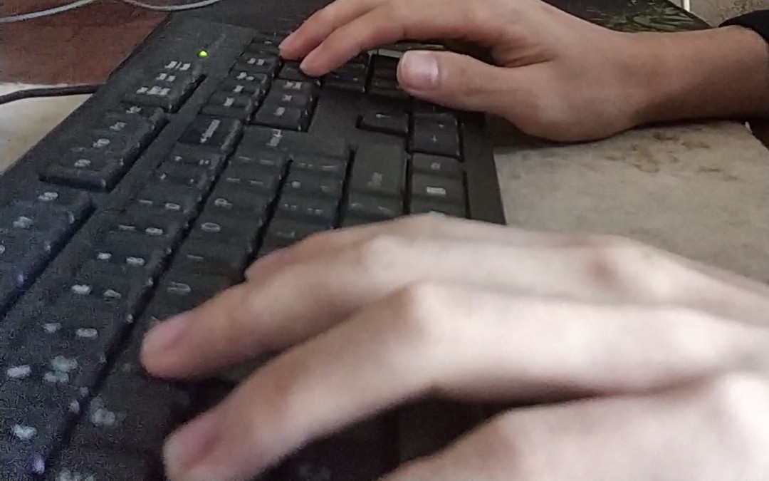 震惊!电脑键盘演奏二胡四重奏《光年之外》!键盘!二胡.(附钢琴音源弹奏)