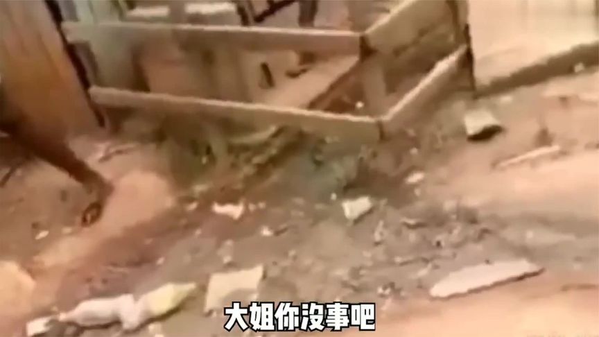 搞笑视频:咦,这是什么计算的啦,这么勤如果他这么难走的啦,这