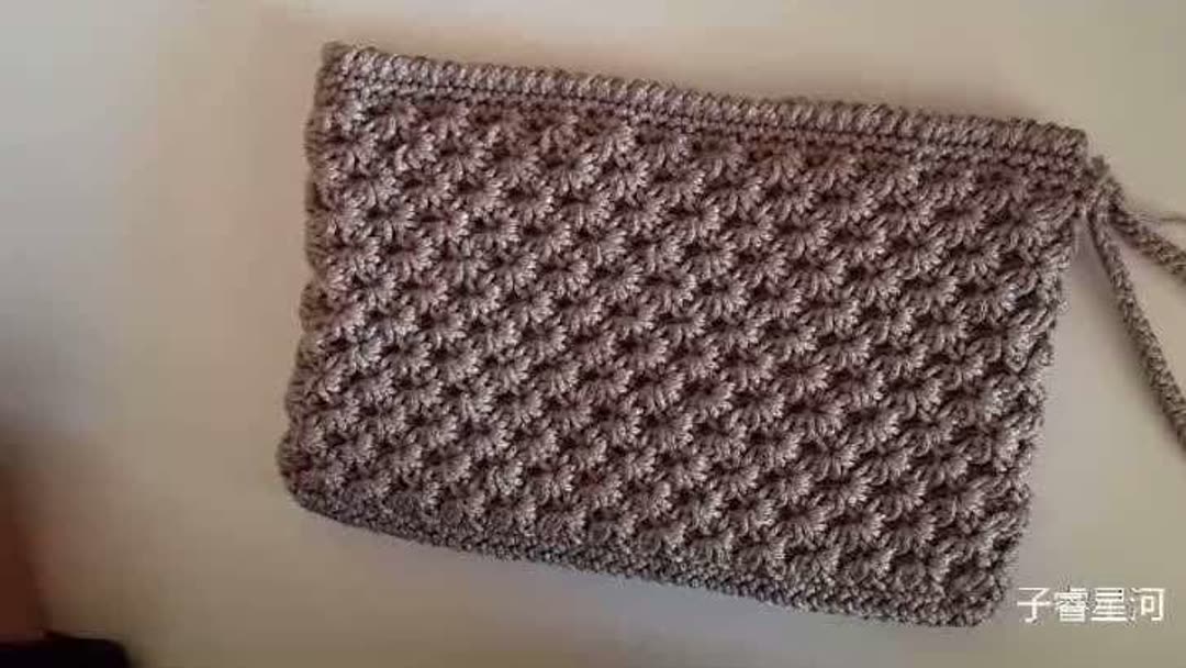手工毛线编织教程:时尚大气的女士手提小包包,装小物件太合适了