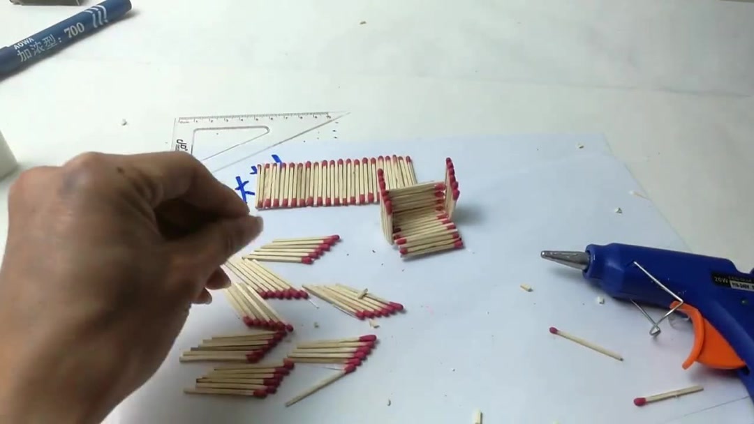 火柴棒的艺术,一个微型秋千模型,真的好有趣!火柴棒的艺术,一个微型...