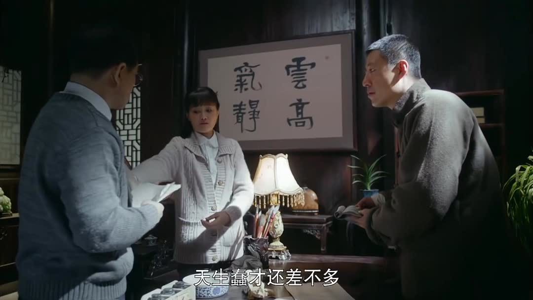 小伙凭借超强记忆力,竟然画出毁坏的火炮书,老师都看傻眼