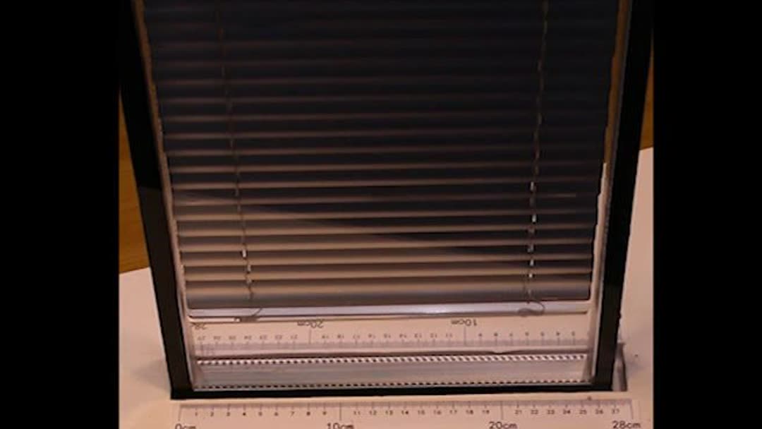 2017年上海展会视频集锦:锐谷超窄幅电动百叶玻璃