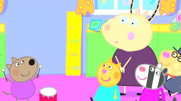 才艺日到了,佩奇会表演什么才艺呢?