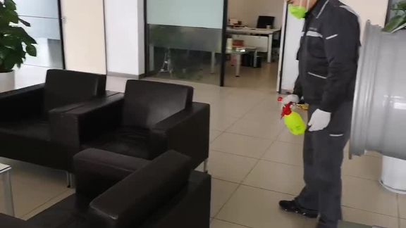 #抗击疫情我们在行动 日照宝景面对疫情,全方位 无死角处理消毒工作,...