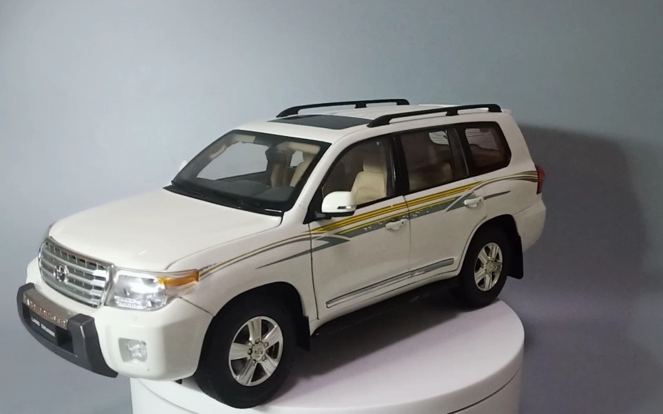 1/18 原厂 汽车模型 兰德酷路泽