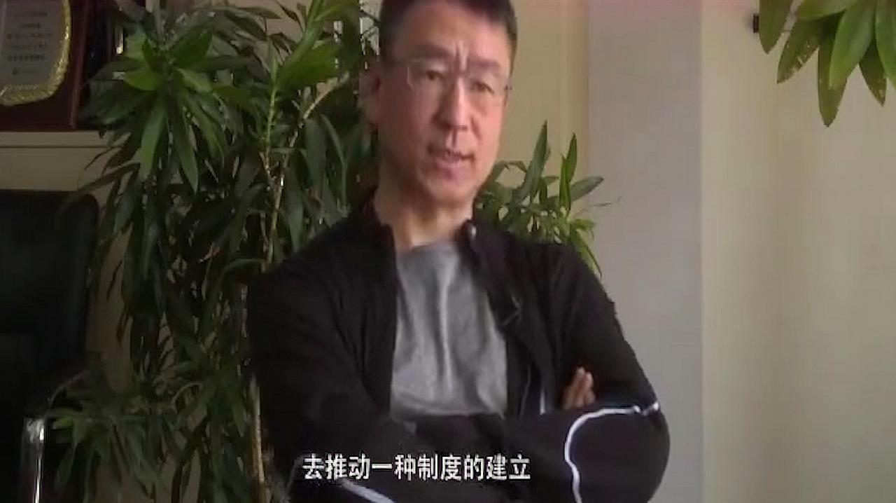 白岩松讲述当下社会的人们,现在的人越来越不会与自己聊天!
