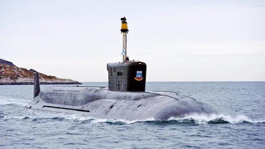 盘查俄货轮后,俄罗斯率先挺进波斯湾!伊朗战争可不是说说而已!