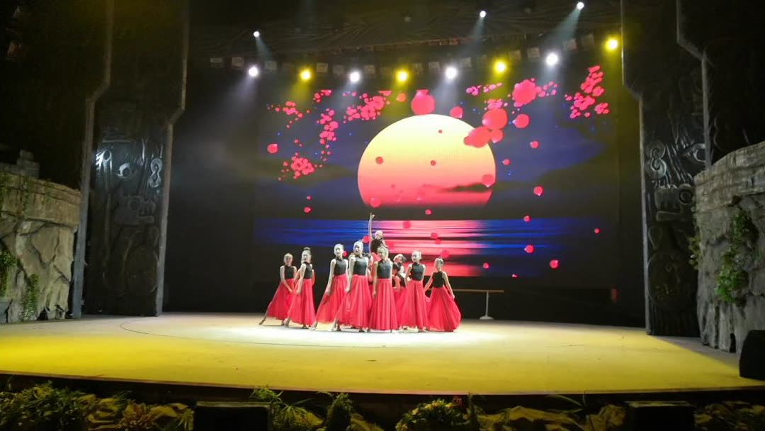 《明天,你好》星舞台舞蹈艺术中心 金老师作品