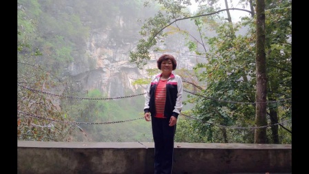 2017年4月15日女伴们在广西鹿寨香桥岩溶国家地质公园旅游的电子相册