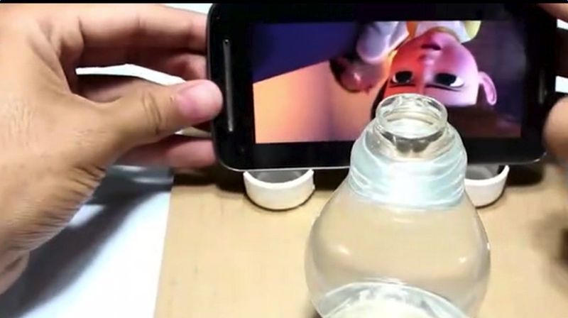 手机用作投影仪,这就厉害了!