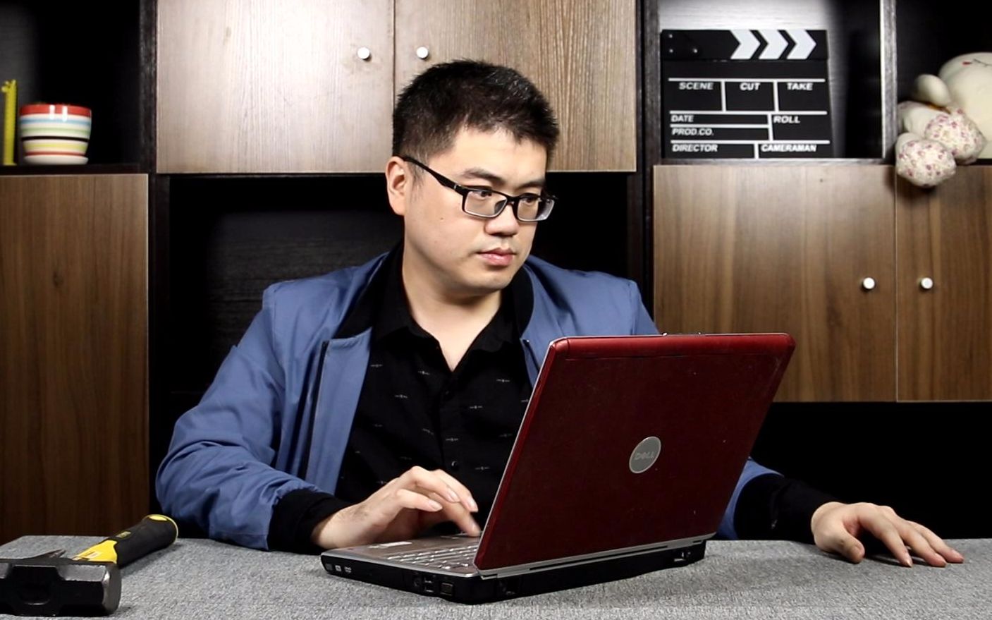 100块钱淘了台戴尔笔记本电脑,低端独显玩英雄联盟的表现怎么样呢?