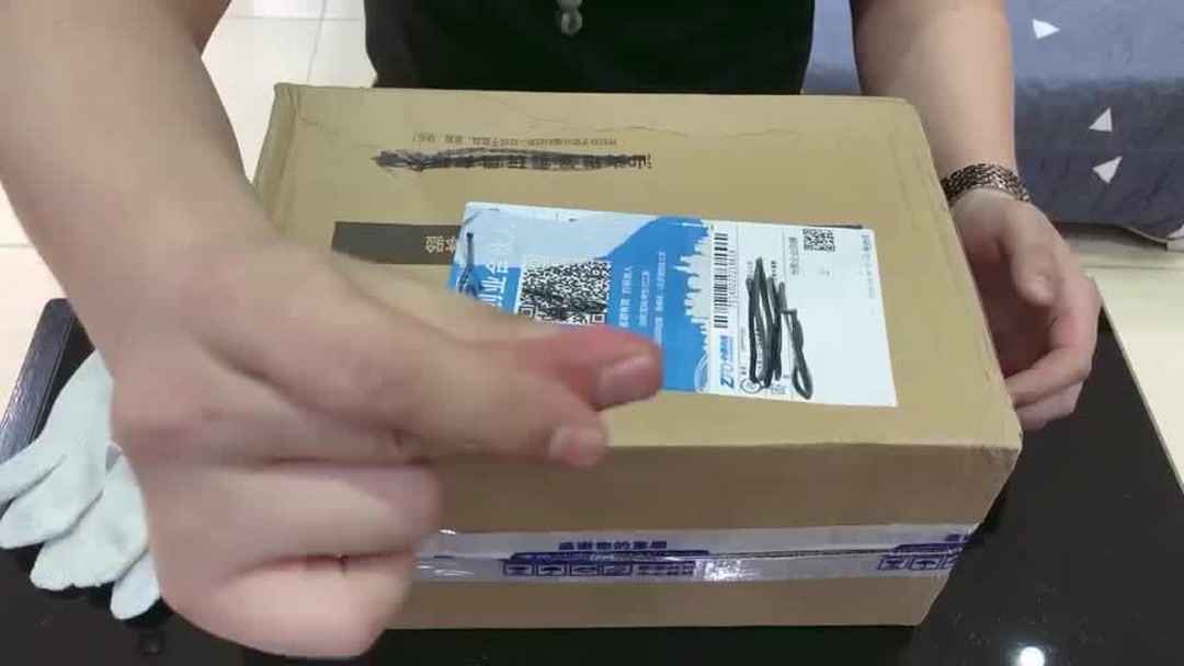 开箱149元红外线捕鼠神器,放上的当天晚上,就逮到一只大老鼠!