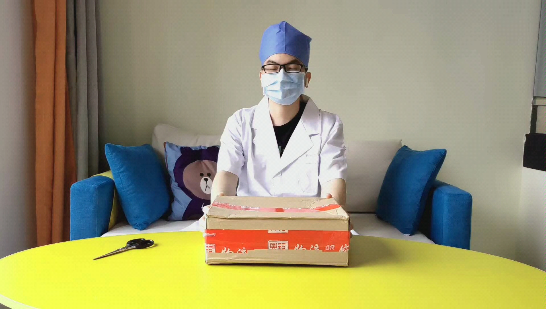 你见过医生的开箱吗?里面的东西万万没想到。