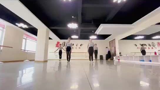 舞蹈是藏在灵魂里的语言,跳舞就像是用脚步去梦想