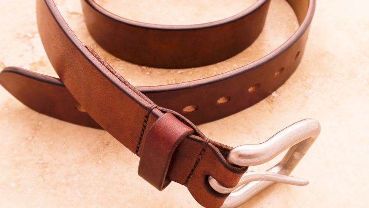 国外手工皮带制作过程,网友:估计能用个20年,质量没的说