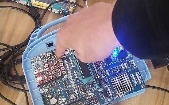 32蓝牙串口主从机mkchenmingsi