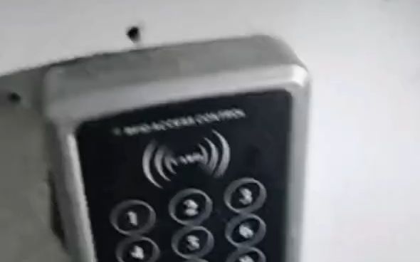 公司安装的rfid access control门禁没有说明书怎么修改密码