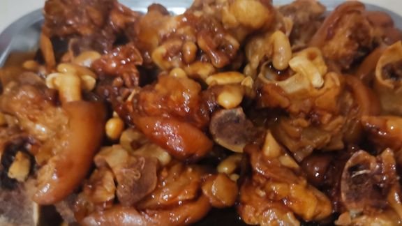 猪脚这样做特别香,做法简单,好吃不腻