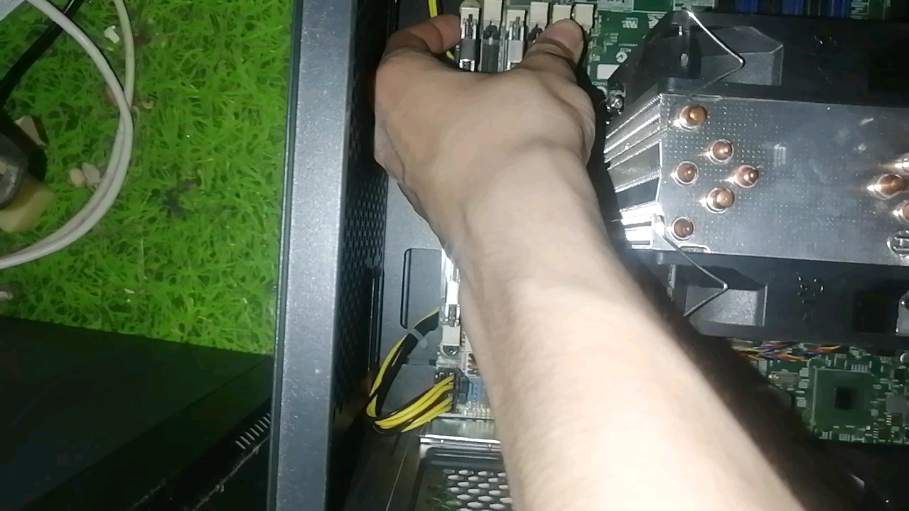 给服务器加个内存条