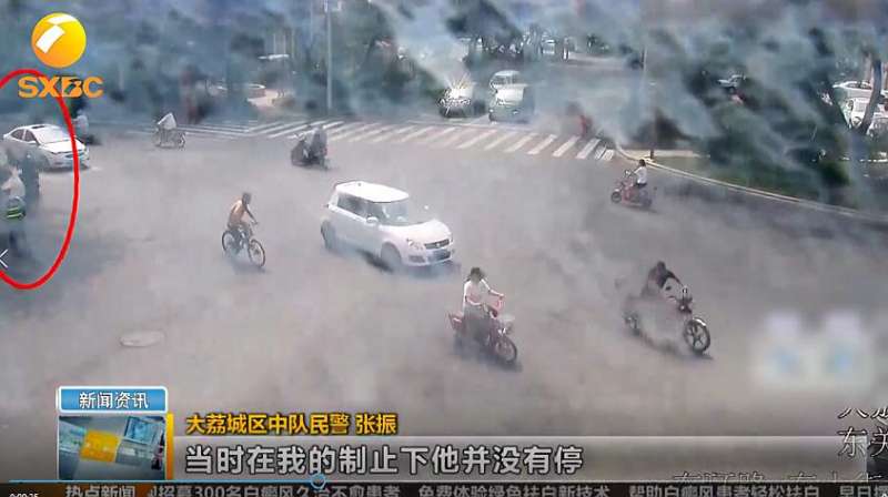 男子骑车闯红灯逆行还不听劝 结果因阻碍执法打骂交警被拘