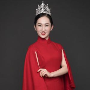传奇校长毛馨怡 