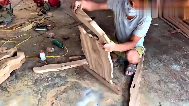 为啥有些实木椅子卖那么贵看看这样制作过程,想不贵都难