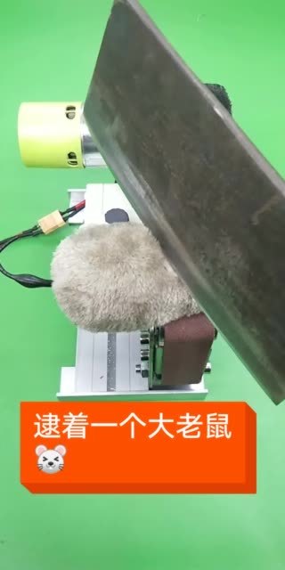 砂带机轰鸣,匠人心手相应,日常研磨精益求精