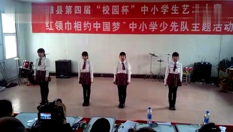 《感恩》四人组朗诵再获一等奖
