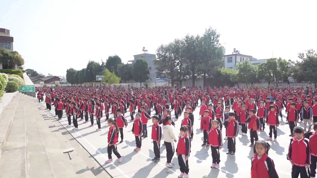 近城小学2019年全国小学体育活力校园参赛视频 片段