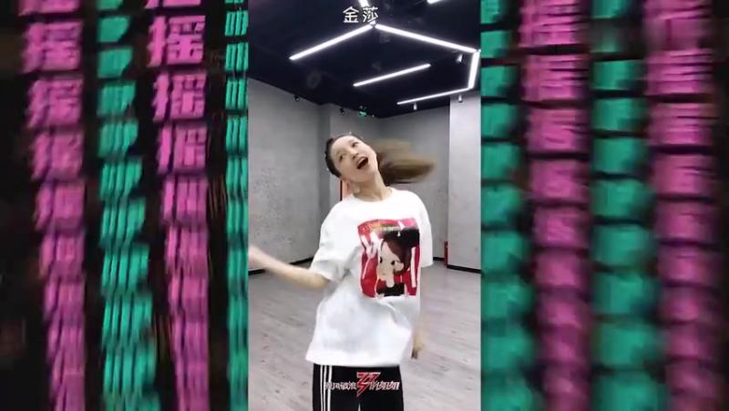 无价之姐合集版