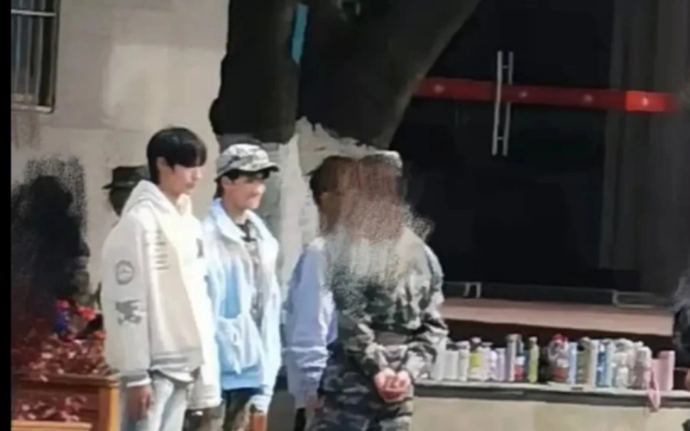 【TF家族】小爱豆军训偷偷打篮球被教官教育
