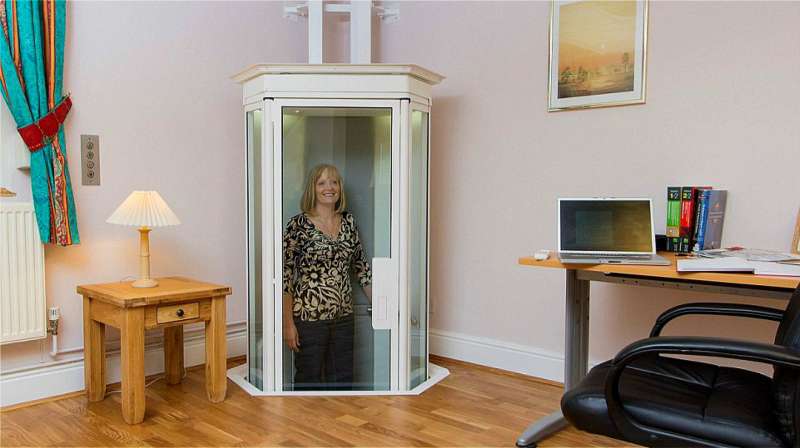 牛人发明家用小电梯,操作简易占地小,走几步路的功夫都省了!