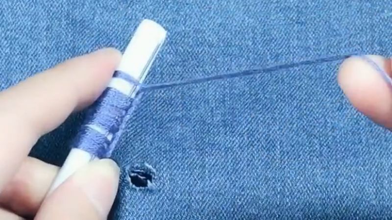 一根吸管用处大,分分钟就能把破洞牛仔裤给补好,超简单!