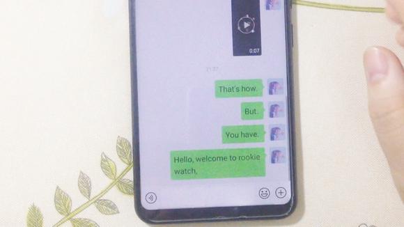 出国不会外语?打开微信语音翻译功能,能直接与老外交流!很实用