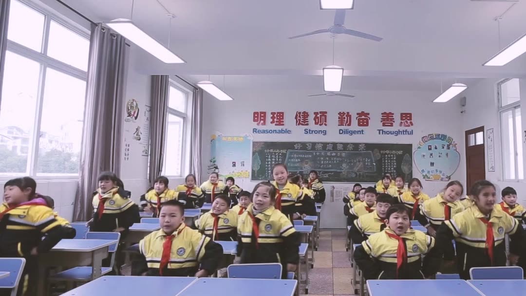 芷兰嘉树学校室内课间操《快乐的歌》