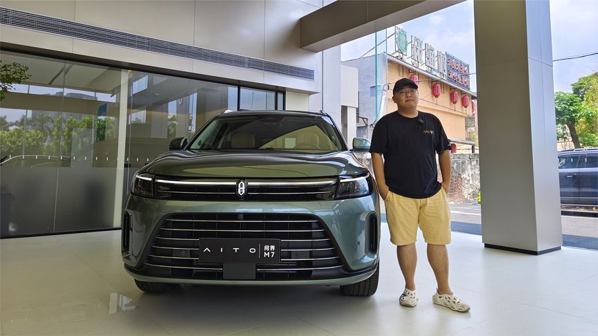 华为加持?天花板级车机+舒适6座 问界M7会是精英人群新标配?