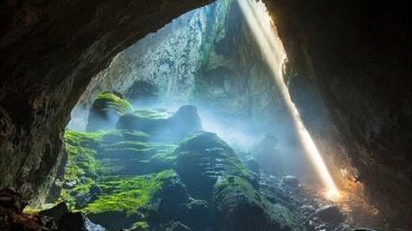 农夫发现世界最大洞穴,隐藏深山中数万年,进去却是另一个世界!