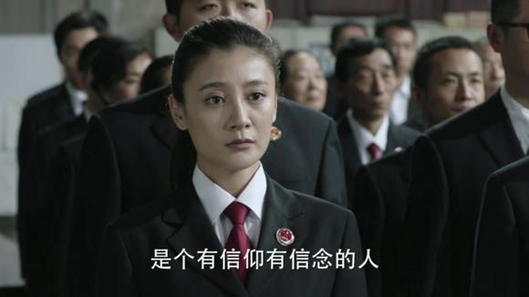 一个共产党人实践自己信念和信仰的一生---陈岩石