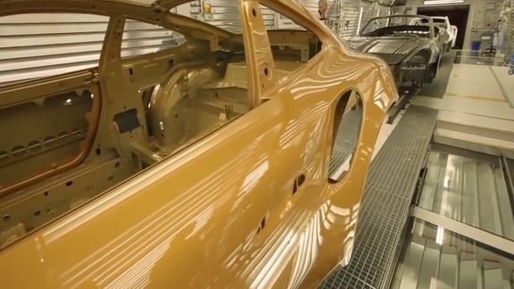 实拍汽车制造过程,整个过程看起来太爽了,我彻底被惊艳了
