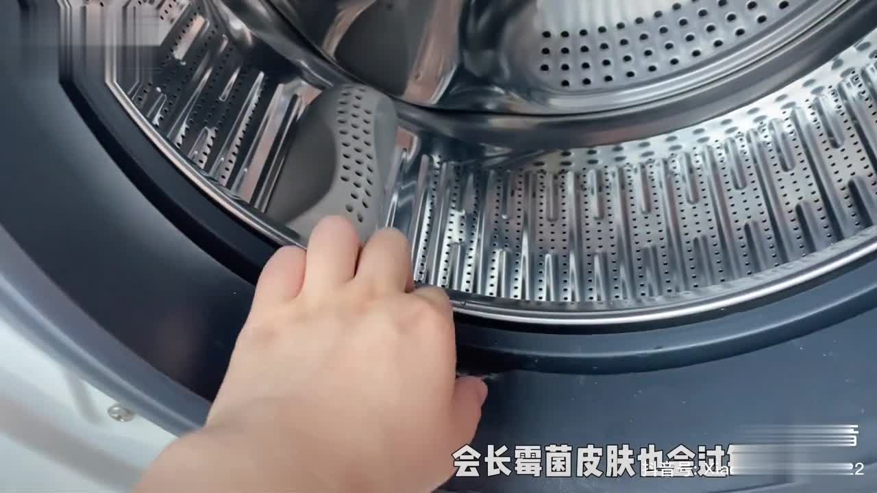 不要再用小苏打加白醋清洗洗衣机了,没啥效果 买个专业清洗剂吧 真的...