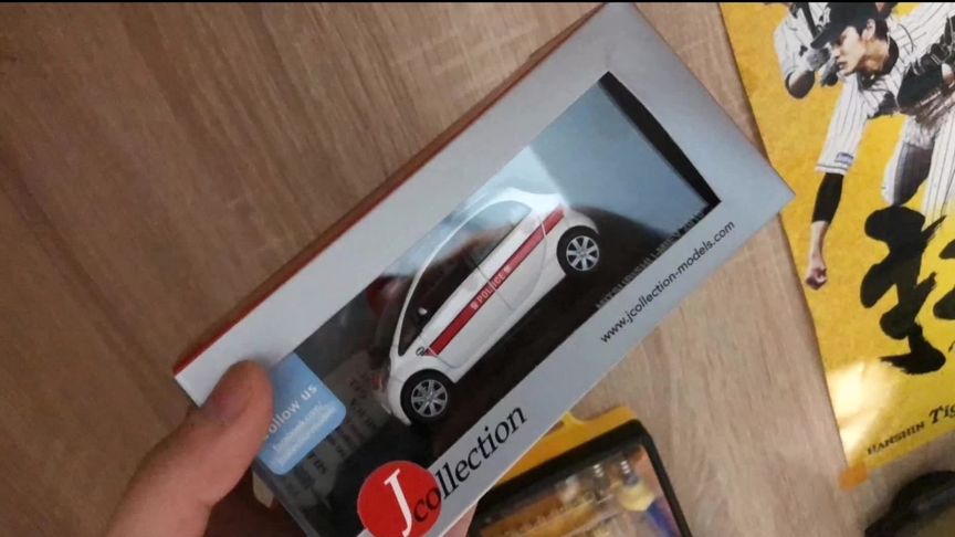 京商1:43香港警车模型展示,2010年三菱电动微型警车#微影tiny
