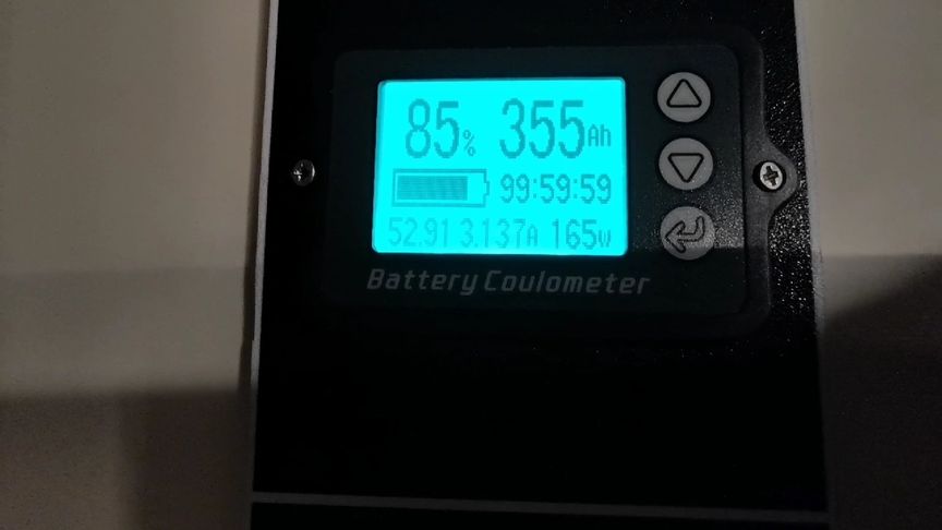 晚上回房车,烧水泡茶,顺便给大家分享一下逆变器转化率